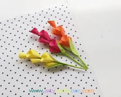 DIY Mother's Day Tulip Card Tutorial - Arty Crafty Bee
