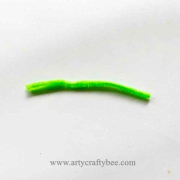 Fun DIY Pipe Cleaner Flower Bookmark Tutorial - Arty Crafty Bee