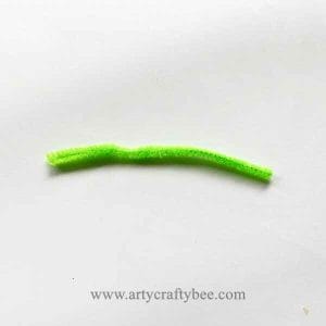 Fun DIY Pipe Cleaner Flower Bookmark Tutorial - Arty Crafty Bee